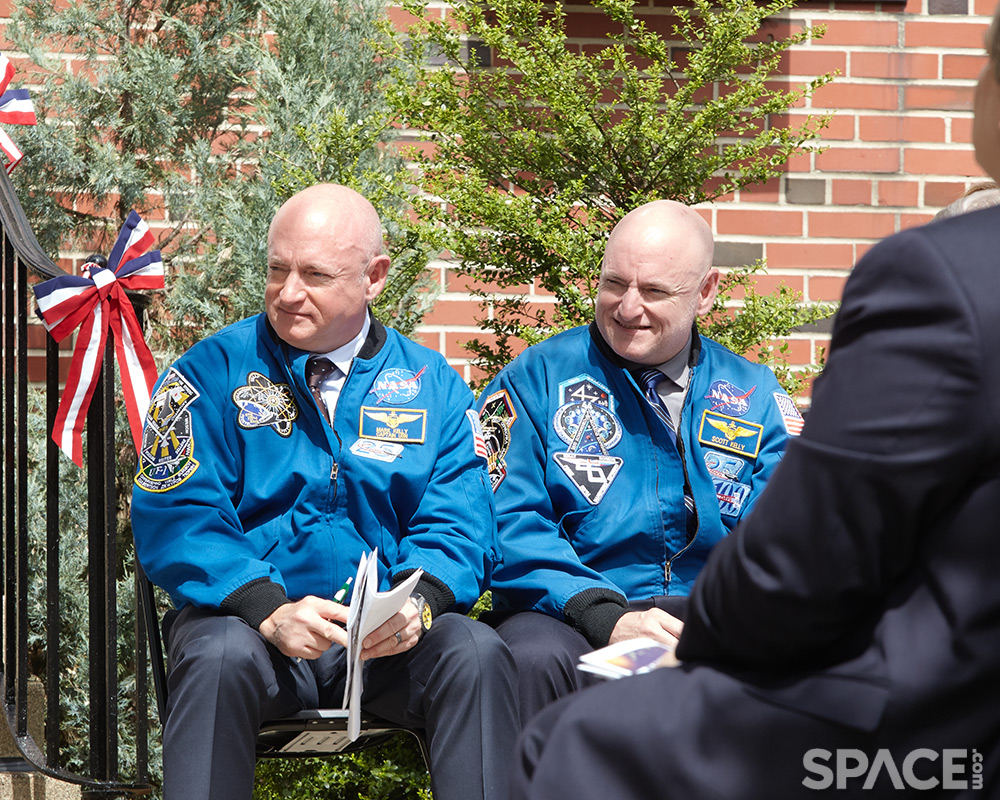 Twin Astronauts Wives Kelly